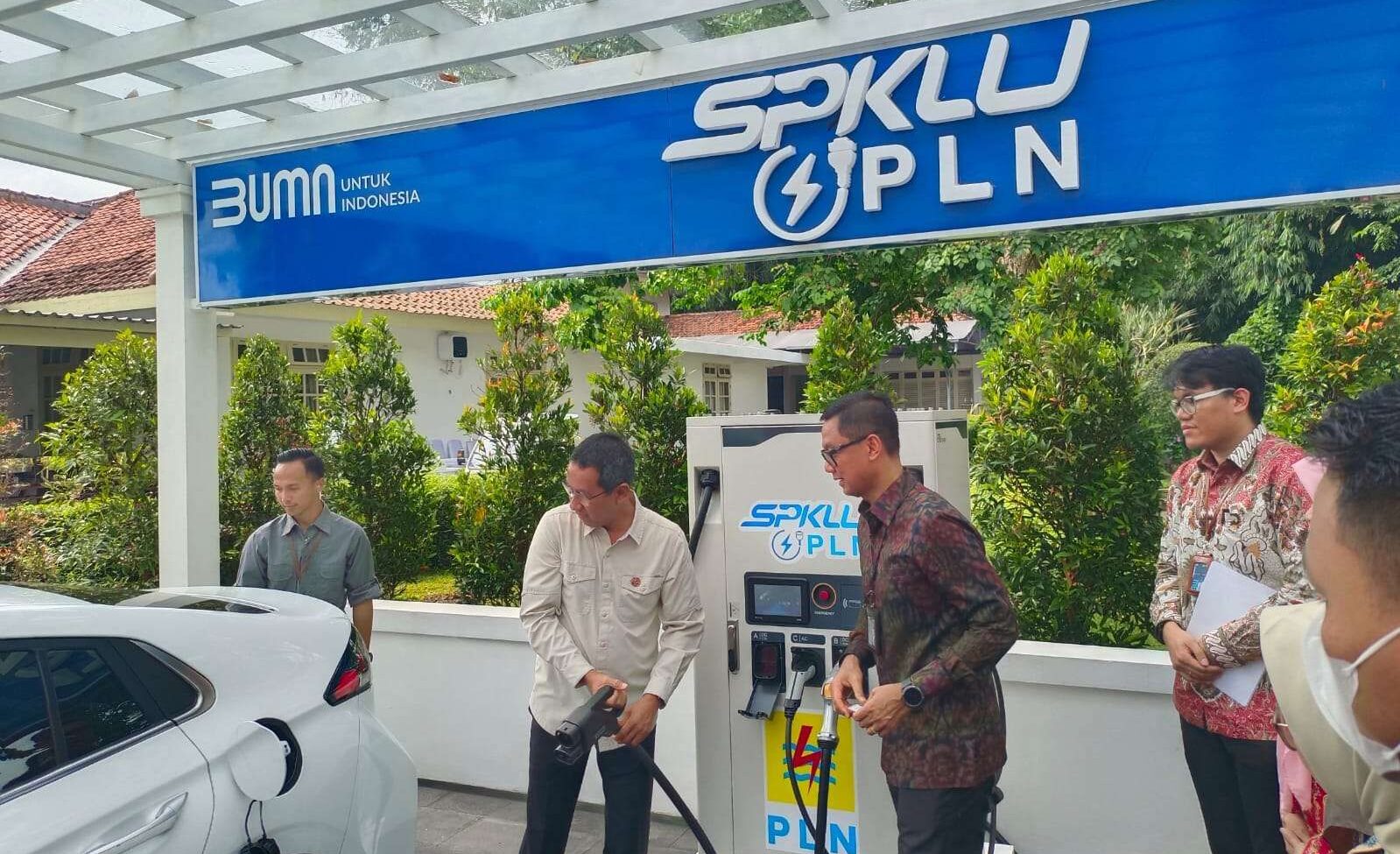 Cek Lokasi SPKLU Melalui Aplikasi Ini - Businessupdate.id