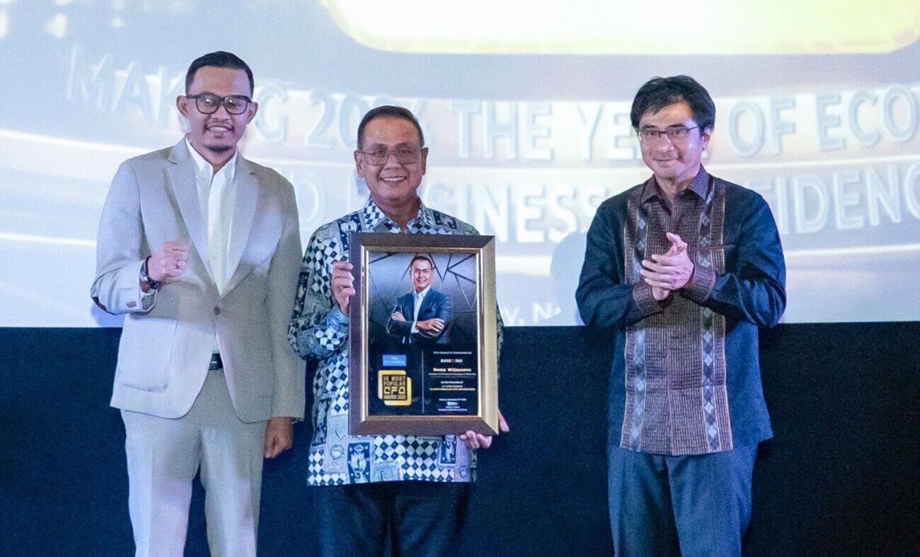 CFO Bank DKI Raih Penghargaan 10 Most Popular Chief Financial Officer ...