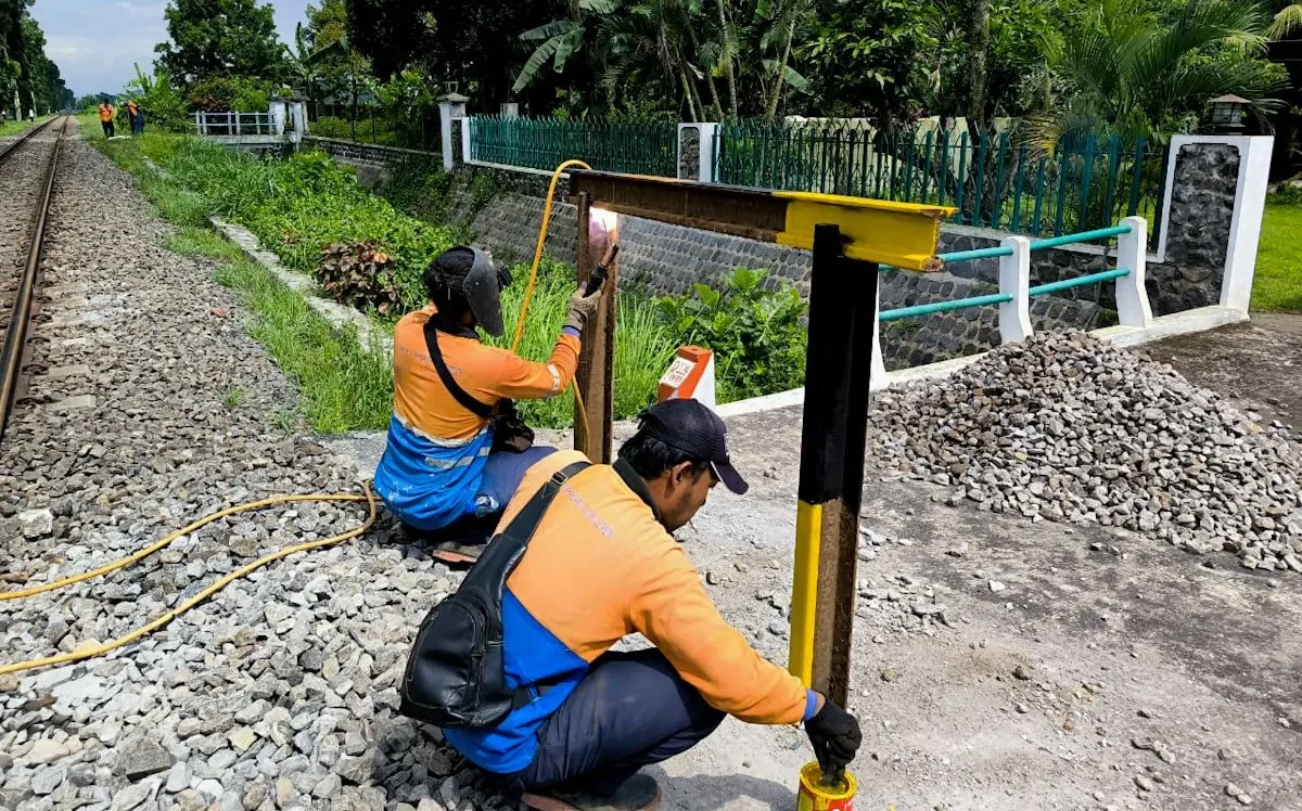 KAI Tutup 193 Perlintasan Sebidang Sepanjang Januari-November 2025 ...